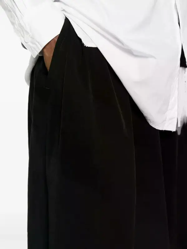 Yohji Yamamoto Pleated Wide-leg Shorts