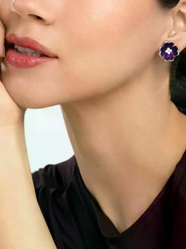SABOO FINE JEWELS Diamond Flower Stud Earrings
