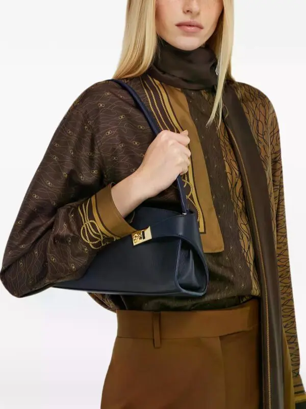 FERRAGAMO Hug East-west Shoulder Bag