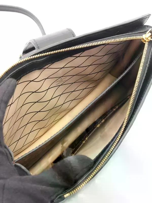 LOUIS VUITTON 2021 Monogram Reverse Trunk Clutch Shoulder Bag