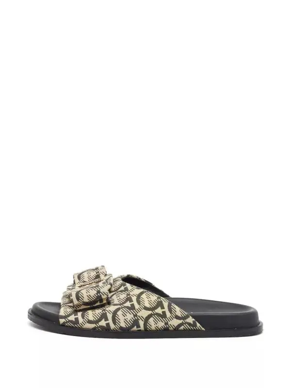 FERRAGAMO Vara Bow Slides