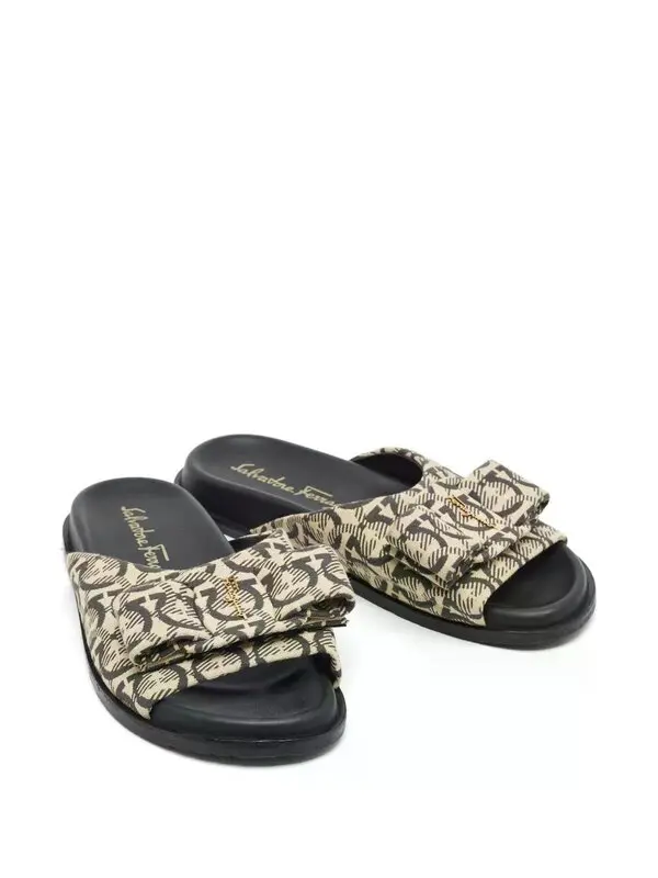 FERRAGAMO Vara Bow Slides
