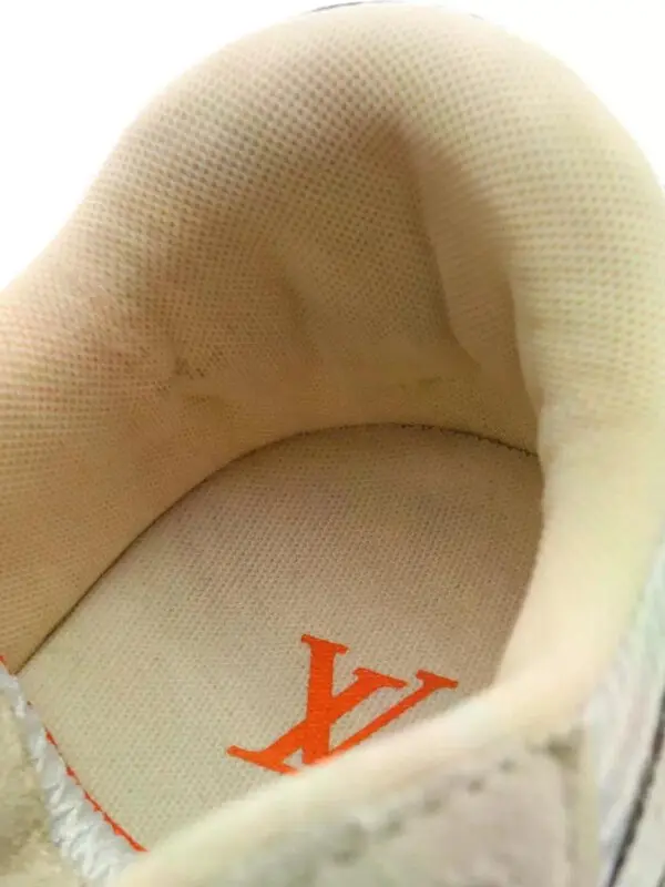 LOUIS VUITTON 2023 Runaway Sneakers