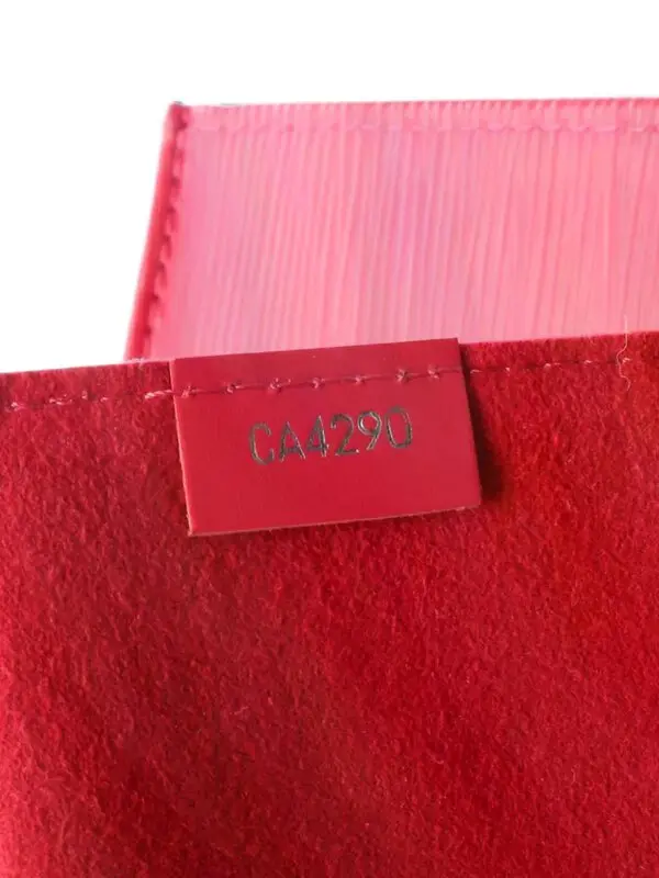 LOUIS VUITTON Petite Sac Plat Epi Handbag - Pink