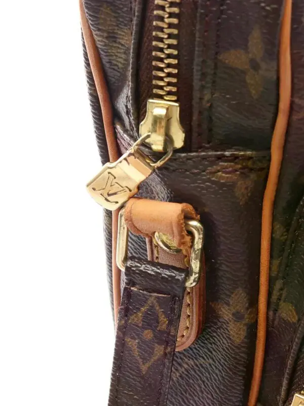 LOUIS VUITTON 2001 Amazon Monogram Shoulder Bag