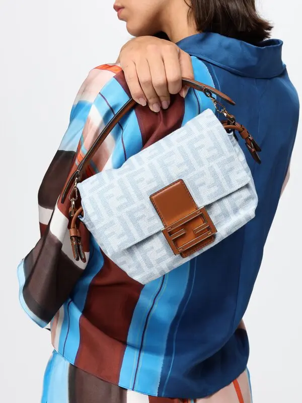Fendi Shoulder Bag Colour