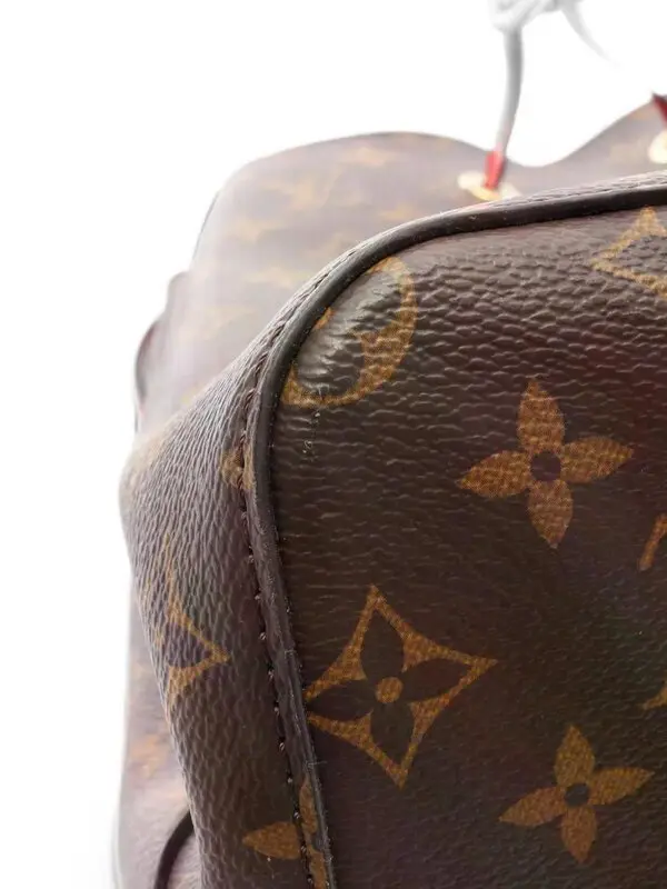 LOUIS VUITTON 2021 Mm Néonoé Bucket Bag