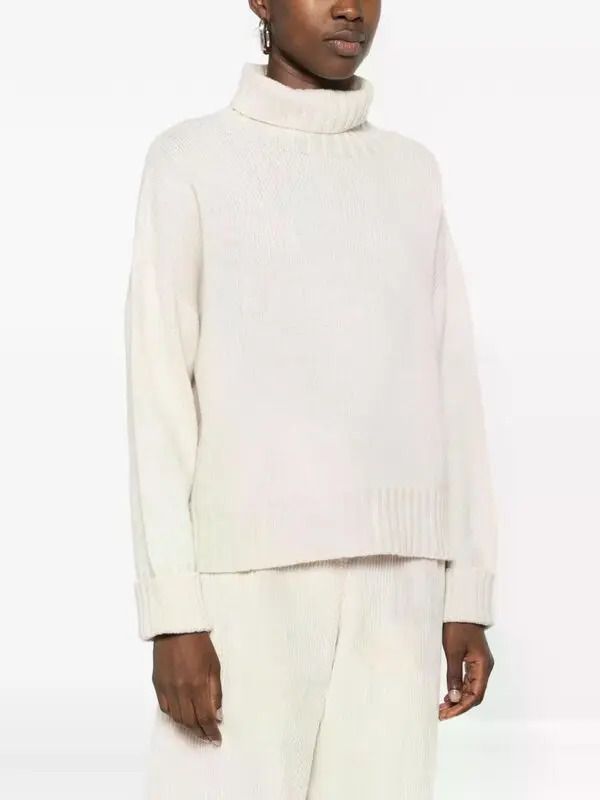 KILTIE Turtleneck Sweater