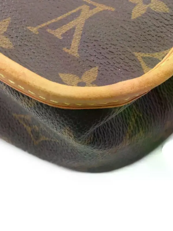LOUIS VUITTON Monogram Shoulder Bag - Brown
