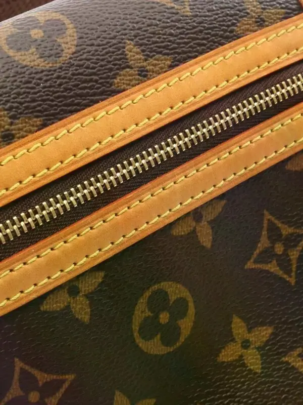 LOUIS VUITTON 2006 Bosphore Belt Bag