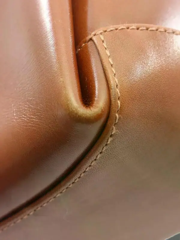 Gucci 2000s Leather Tote Bag