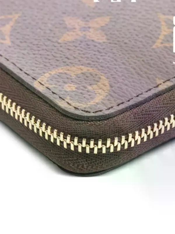 LOUIS VUITTON 2021 Monogram Zippy Card Holder