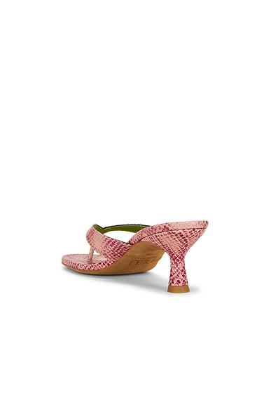 NOU Kitty Sandal
