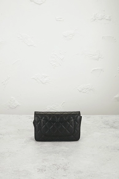 Chanel Caviar Classic Wallet On Chain