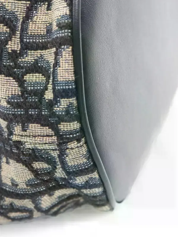 Dior 2010s 30 Montaigne Oblique Bucket Bag