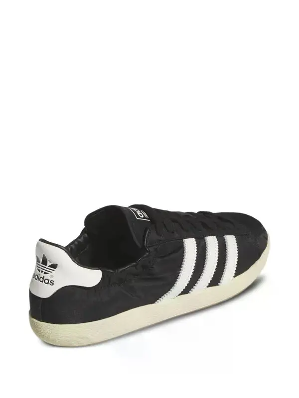 Adidas Signature 3-stripes Sneakers