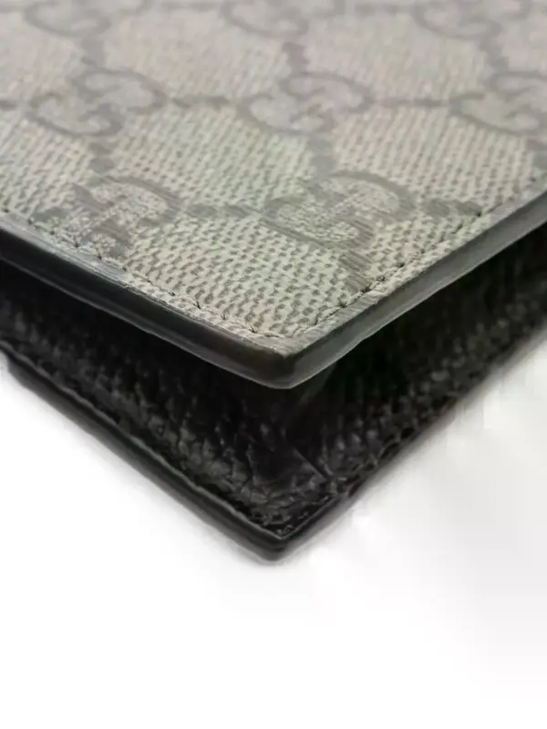 Gucci 2010s Gg Supreme Clutch Bag