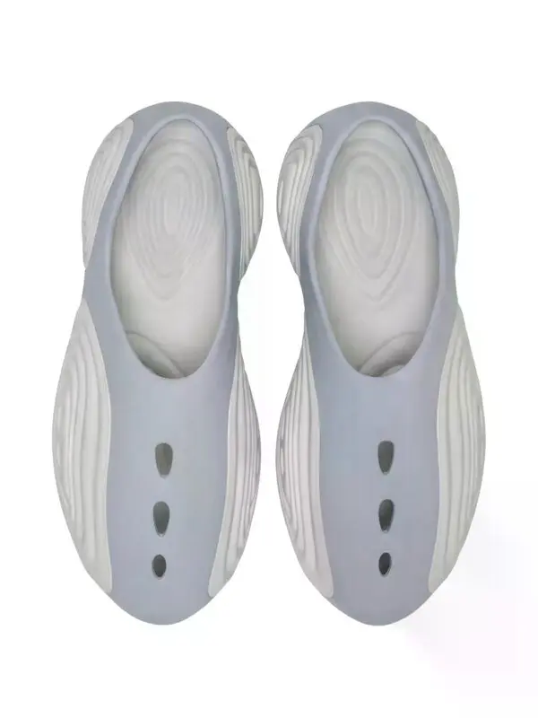 CROCS Ripple Clogs With Matte Finish And Perforated Detailing - Grey