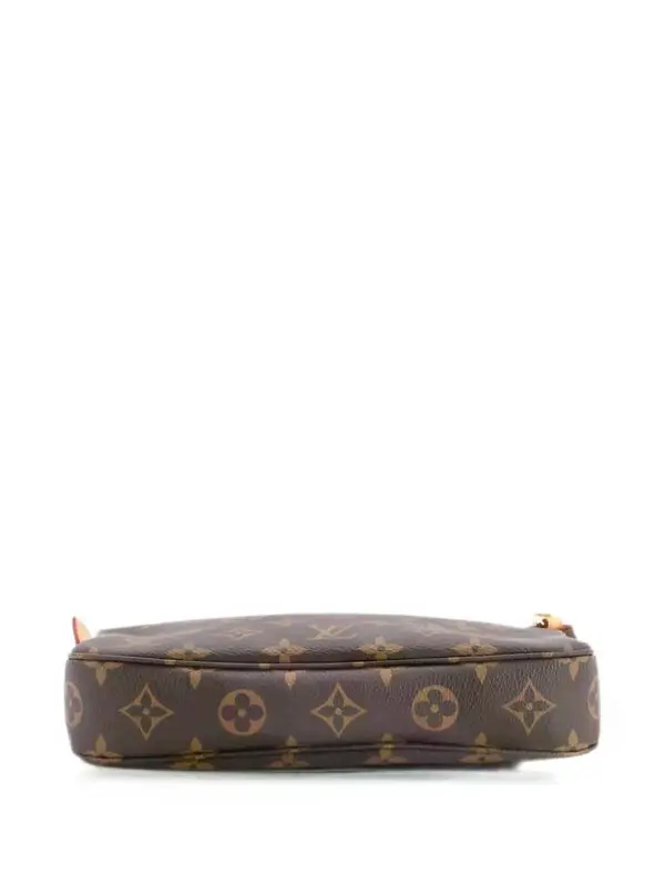 LOUIS VUITTON Chain Pochette Accessoires Nm Monogram Canvas Shoulder Bag