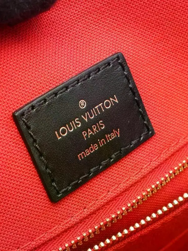 LOUIS VUITTON 2021 Gm Onthego Monogram Tote Bag
