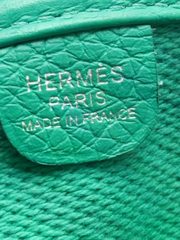 Hermès Evelyne Iii Shoulder Bag - White