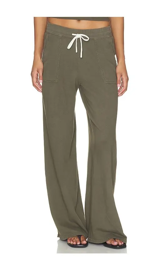 PERFECTWHITETEE Noa Pocket Pant With Drawcord In . Also - Olive