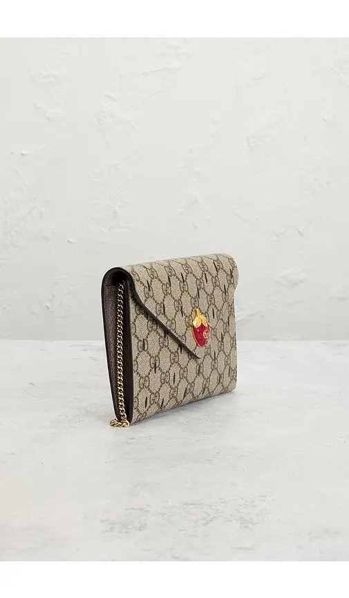 FWRD RENEW Gucci Mini Strawberry Wallet On Chain