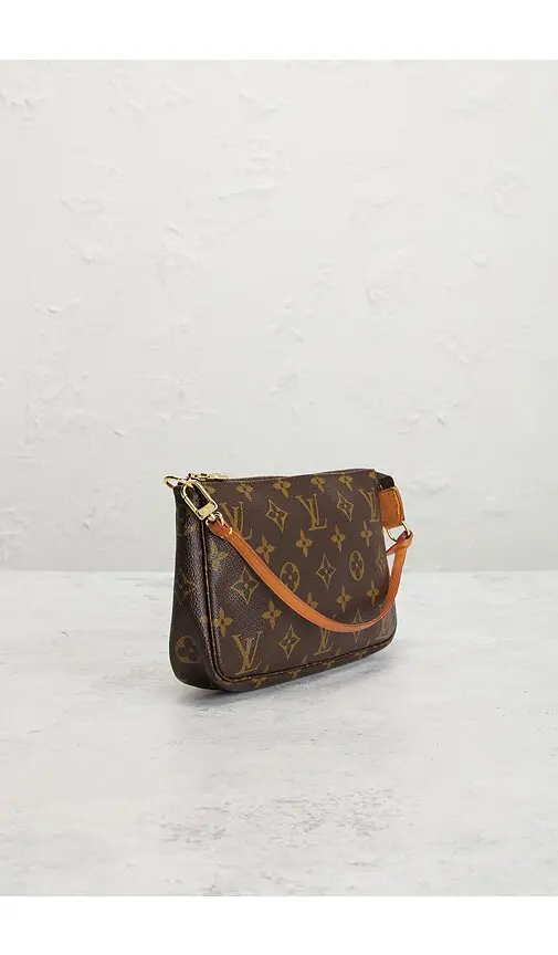 FWRD RENEW Louis Vuitton Monogram Pochette Accessories Shoulder Bag
