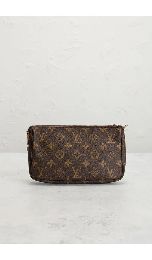 FWRD RENEW Louis Vuitton Monogram Pochette Accessories Shoulder Bag