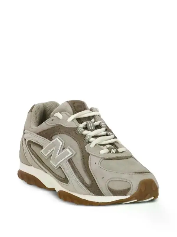 NEW BALANCE 204l Shoes