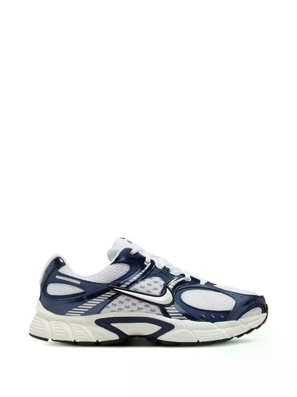 Nike V5 Rnr Sneakers