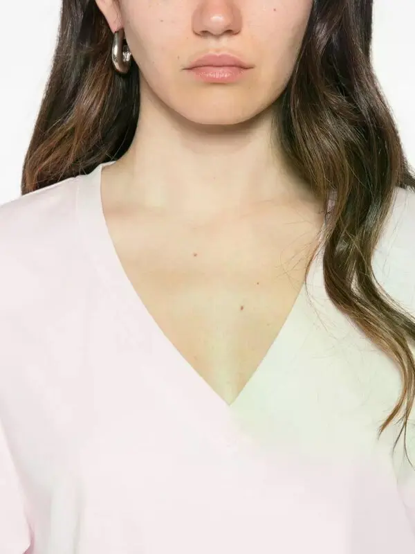MAISON123 V-neck T-shirt