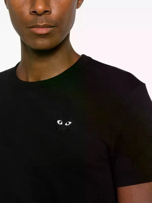 Play Comme Des Garcon Heart-patch T-shirt