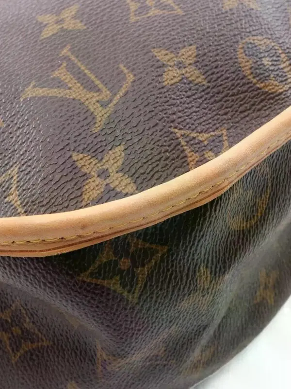 LOUIS VUITTON 2012 Mm Menilmontane Monogram Canvas Shoulder Bag
