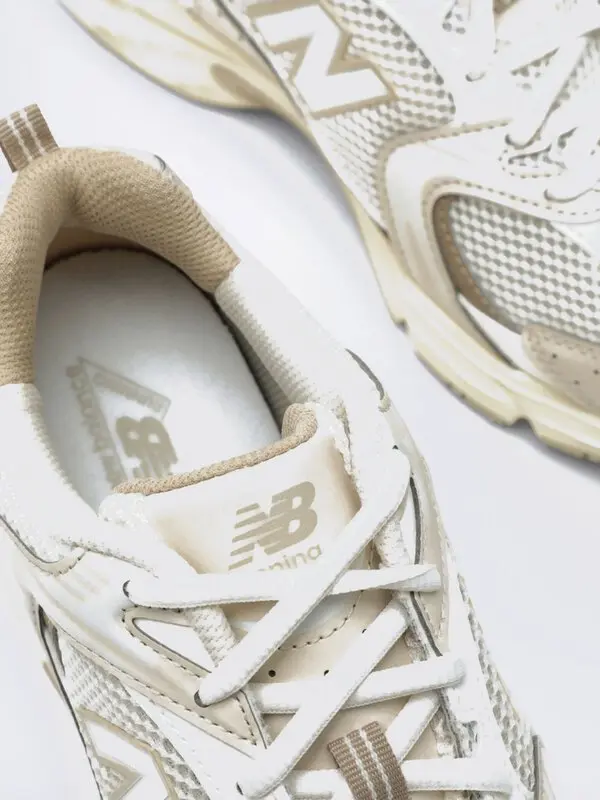 NEW BALANCE Trainers Colour