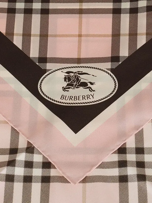 Burberry Neckerchief Colour