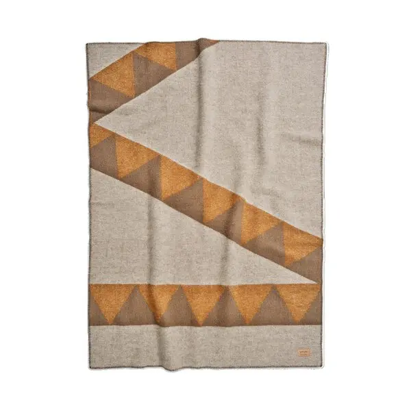 GET THE GALLOP Neutrals Sharktooth Wool Blanket Fox