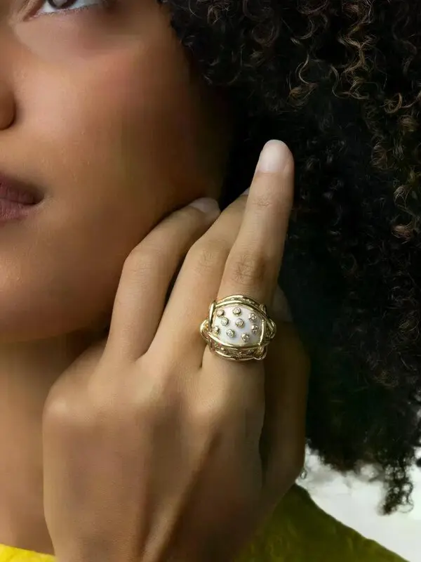 Verdura Cocholong And Diamond Ring
