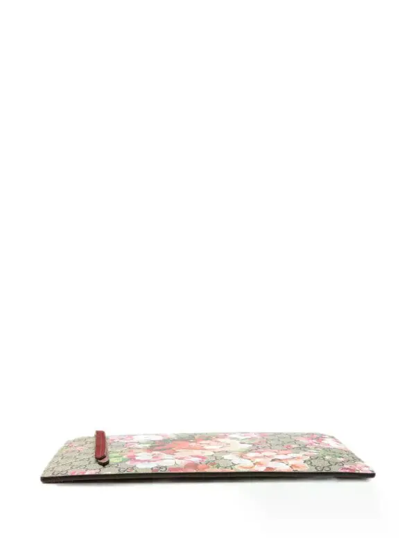 Gucci Gg Supreme Blooms Clutch Bag