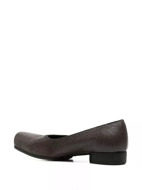 UMA WANG Crinkled-effect Square-toe Pumps