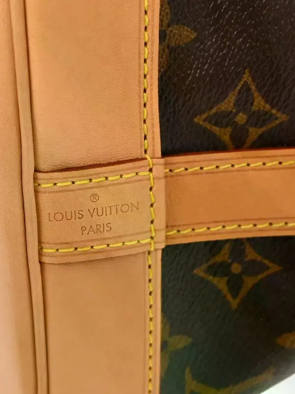 LOUIS VUITTON 2019 Petite Noé Bucket Bag