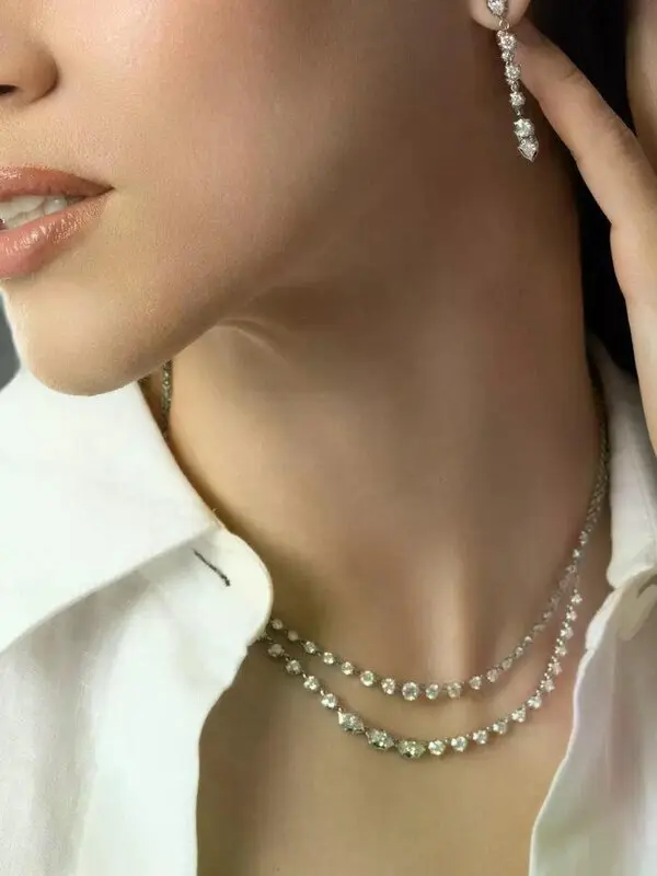 JADE TRAU Poppy Diamond Loop Earrings