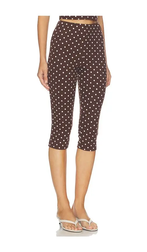 MORE TO COME Iris Capri In . Also