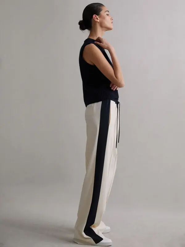 REISS May Leg Contrast Stripe Drawstring Trousers - Cream