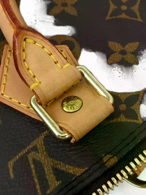 LOUIS VUITTON 2004 Monogram Alma Handbag