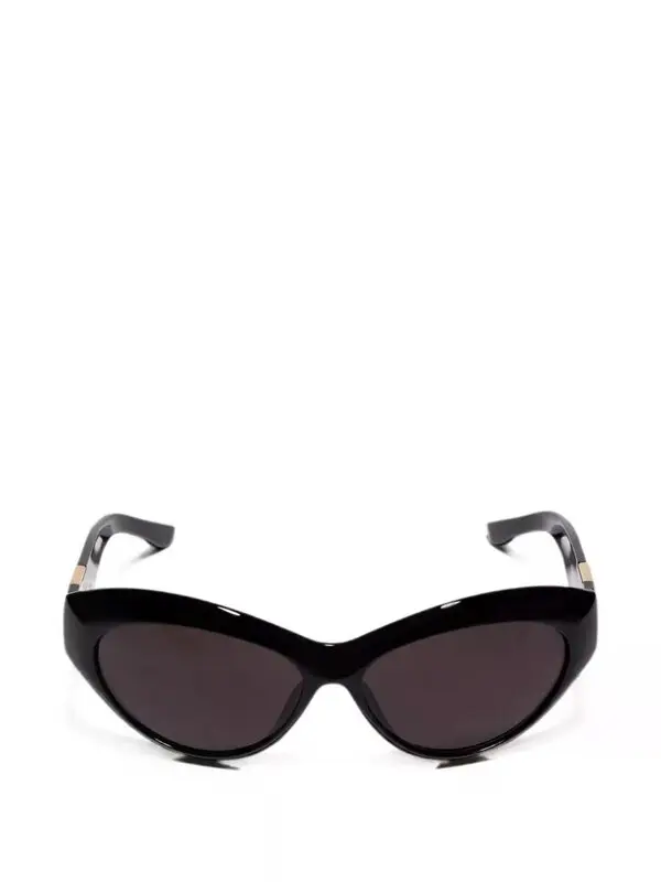 Gucci Cat-eye Frame Sunglasses