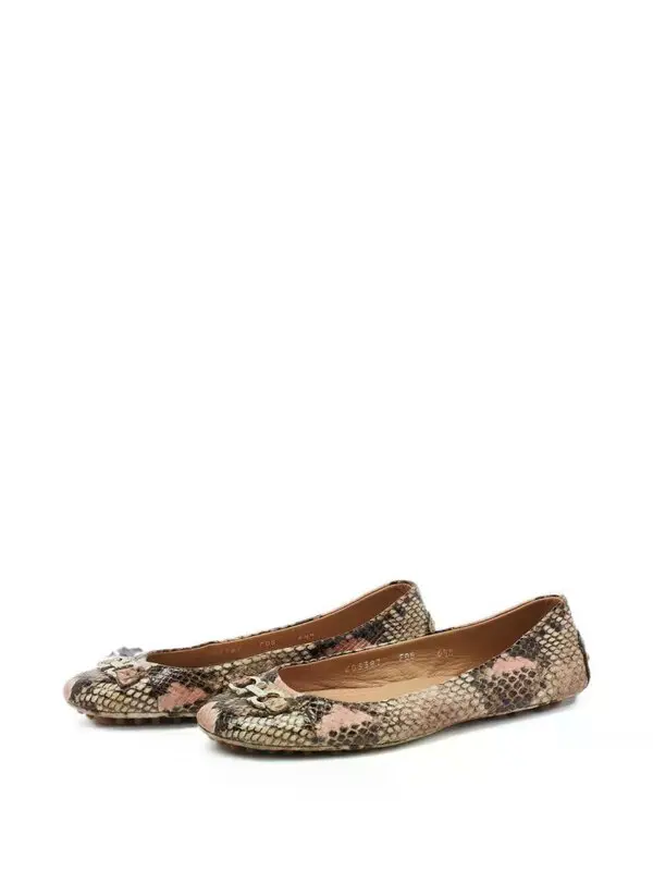 FERRAGAMO Varina Gancini Ballet Flats - Neutrals