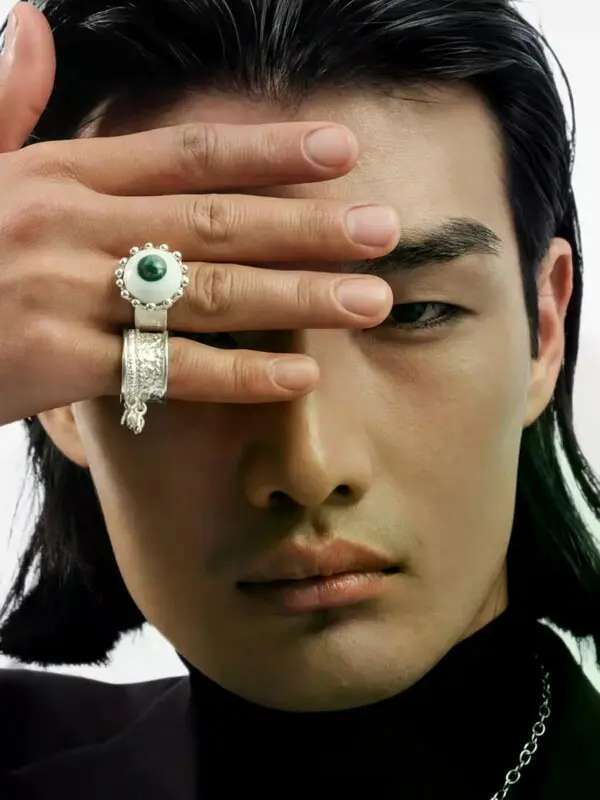 POISONED HEARTS Charm-detail Hammered-effect Ring