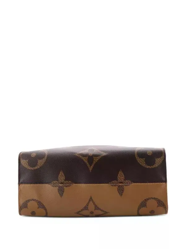 LOUIS VUITTON Onthego Reverse Monogram Giant Mm Tote Bag