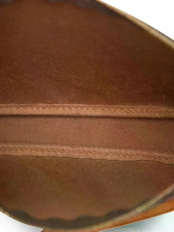 LOUIS VUITTON 2002 Monogram Pochette Accessoires Shoulder Bag